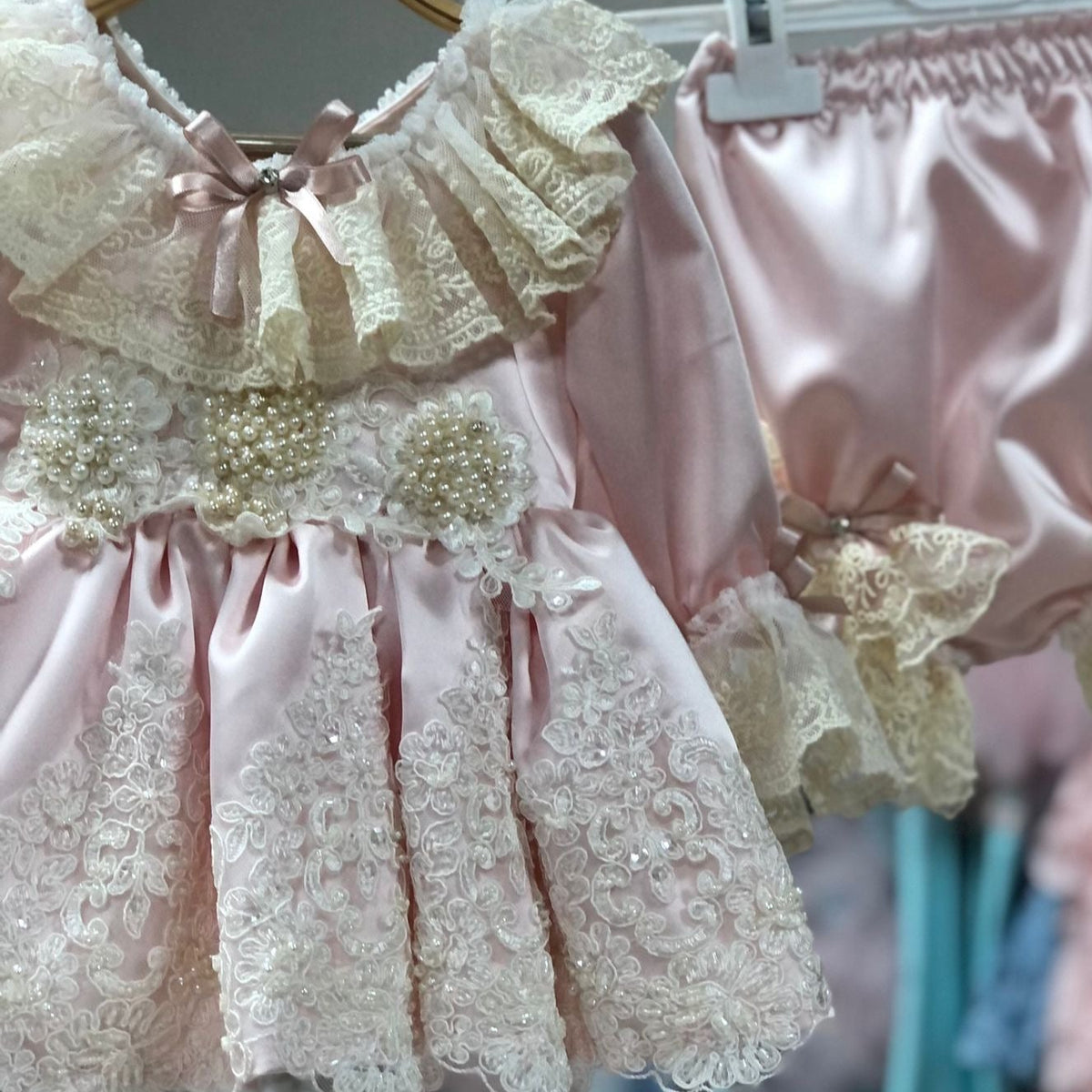 Rosalena Bloomer Set and Bonnet – Layla's Boutique